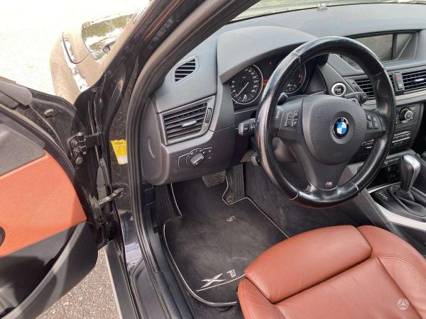 Melns BMW X1 2011 Kauņa, ar dzinēja tilpumu 2.00 L un nobraukumu 220 tūkst. km par 6950 €, foto 8 vietnē AUTOMOTO.COM.LV