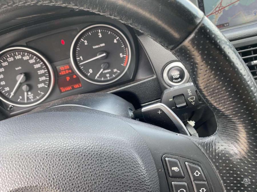 Melns BMW X1 2011 Kauņa, ar dzinēja tilpumu 2.00 L un nobraukumu 220 tūkst. km par 6950 €, foto 12 vietnē AUTOMOTO.COM.LV