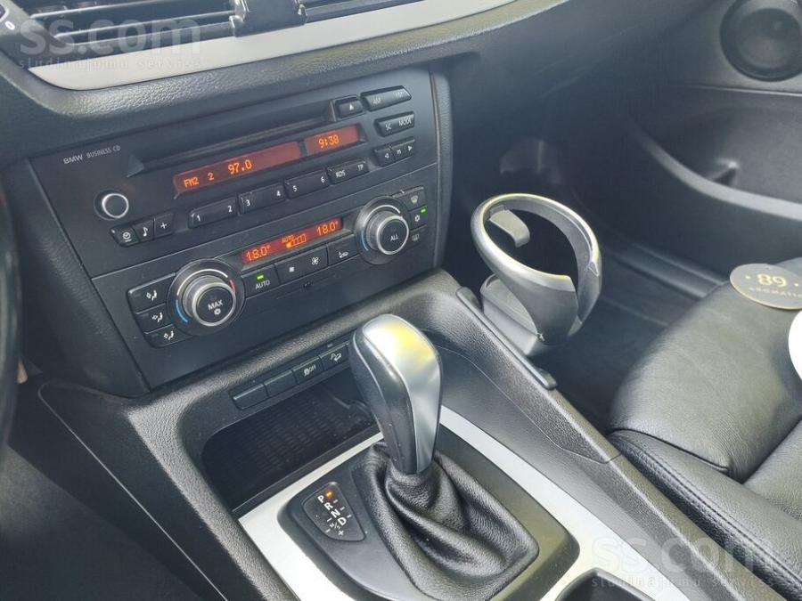 Melns BMW X1 2011 Cēsis, ar dzinēja tilpumu 2.00 L un nobraukumu 262 tūkst. km par 6900 €, foto 19 vietnē AUTOMOTO.COM.LV