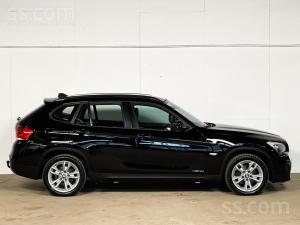 Melns BMW X1 2011 Jūrmala, ar dzinēja tilpumu 2.00 L un nobraukumu 286 tūkst. km par 5650 €, foto 12 vietnē AUTOMOTO.COM.LV