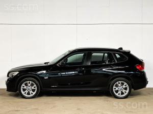 Melns BMW X1 2011 Jūrmala, ar dzinēja tilpumu 2.00 L un nobraukumu 286 tūkst. km par 5650 €, foto 13 vietnē AUTOMOTO.COM.LV