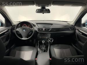 Melns BMW X1 2011 Jūrmala, ar dzinēja tilpumu 2.00 L un nobraukumu 286 tūkst. km par 5650 €, foto 20 vietnē AUTOMOTO.COM.LV