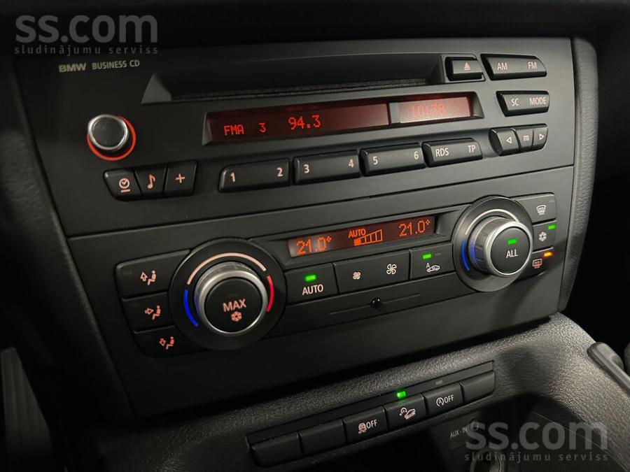Melns BMW X1 2011 Jūrmala, ar dzinēja tilpumu 2.00 L un nobraukumu 286 tūkst. km par 5650 €, foto 25 vietnē AUTOMOTO.COM.LV