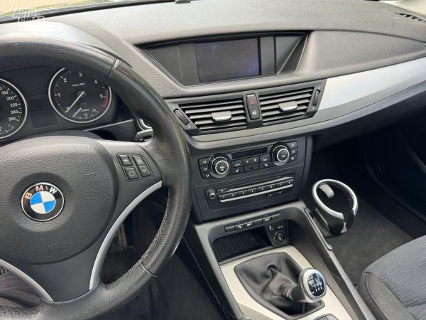 BMW X1 2011 in Marijampole on AUTOMOTO.COM.LV Black BMW X1 2011 in Marijampole, with an engine capacity of 2.00 L and mileage of 338 thousand km for 4999 €, photo 11 on AUTOMOTO.COM.LV