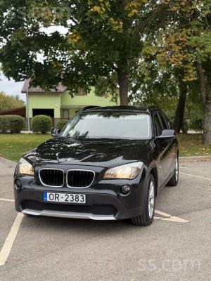Melns BMW X1 2011 Bauska, ar dzinēja tilpumu 2.00 L un nobraukumu 290 tūkst. km par 7390 €, foto 4 vietnē AUTOMOTO.COM.LV