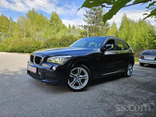 Black BMW X1 2012 in Riga, with an engine capacity of 2.00 L and mileage of 0 thousand km for 10450 €, photo 3 on AUTOMOTO.COM.LV