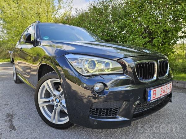 Black BMW X1 2012 in Riga, with an engine capacity of 2.00 L and mileage of 0 thousand km for 10450 €, photo 7 on AUTOMOTO.COM.LV