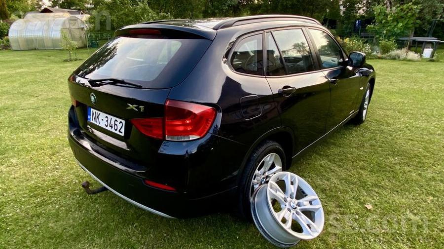Melns BMW X1 2012 Rīga, ar dzinēja tilpumu 2.00 L un nobraukumu 234 tūkst. km par 6350 €, foto 3 vietnē AUTOMOTO.COM.LV