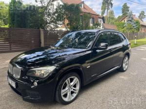 Black BMW X1 2012 in Riga, with an engine capacity of 2.00 L and mileage of 217 thousand km for 7650 €, photo 6 on AUTOMOTO.COM.LV