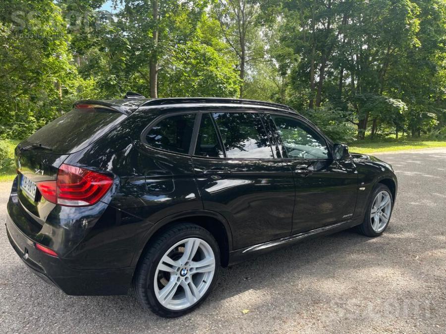 Black BMW X1 2012 in Riga, with an engine capacity of 2.00 L and mileage of 217 thousand km for 7650 €, photo 8 on AUTOMOTO.COM.LV