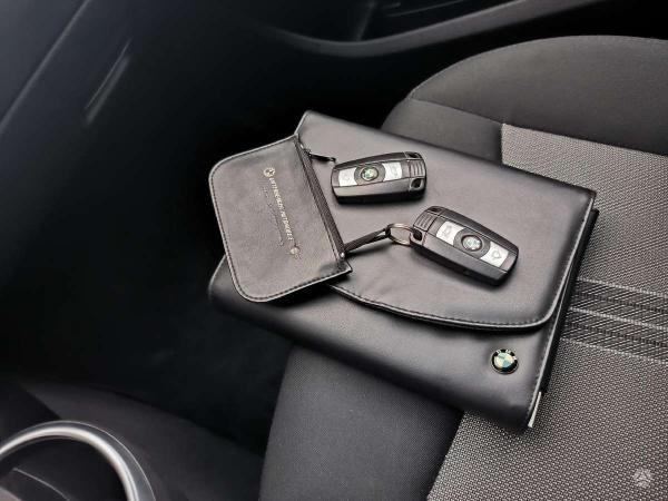 Melns BMW X1 2012 Tauragė, ar dzinēja tilpumu 2.00 L un nobraukumu 267 tūkst. km par 6200 €, foto 11 vietnē AUTOMOTO.COM.LV
