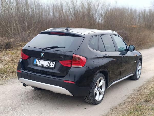Melns BMW X1 2012 Kauņa, ar dzinēja tilpumu 2.00 L un nobraukumu 224 tūkst. km par 3800 €, foto 5 vietnē AUTOMOTO.COM.LV