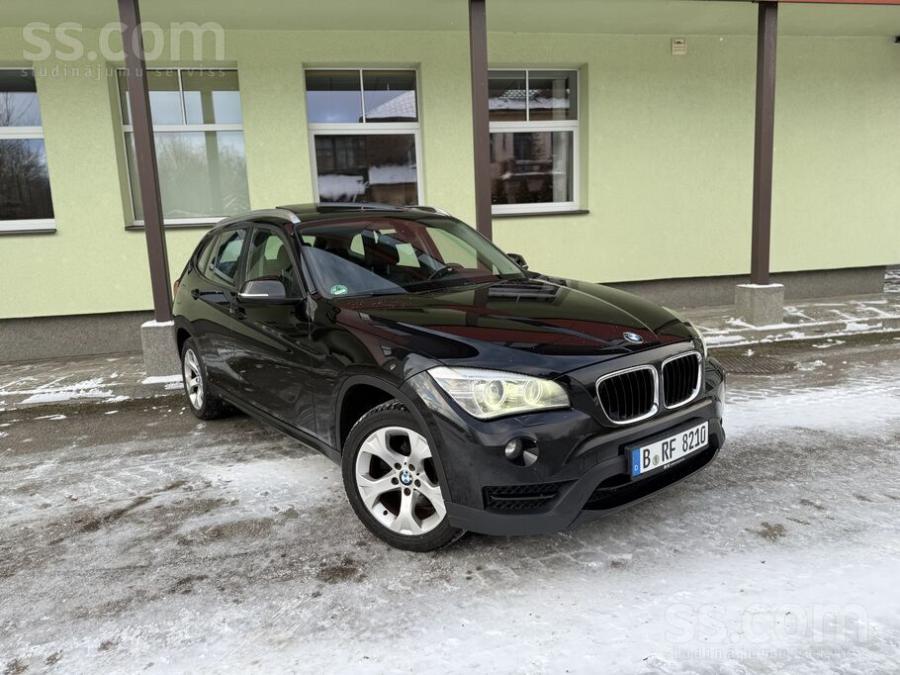 Melns BMW X1 2012 Cēsis, ar dzinēja tilpumu 2.00 L un nobraukumu 212 tūkst. km par 8990 €, foto 1 vietnē AUTOMOTO.COM.LV