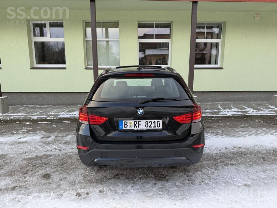 Melns BMW X1 2012 Cēsis, ar dzinēja tilpumu 2.00 L un nobraukumu 212 tūkst. km par 8990 €, foto 5 vietnē AUTOMOTO.COM.LV
