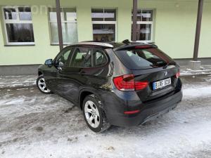 Melns BMW X1 2012 Cēsis, ar dzinēja tilpumu 2.00 L un nobraukumu 212 tūkst. km par 8990 €, foto 6 vietnē AUTOMOTO.COM.LV