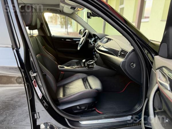 Black BMW X1 2012 in Cesis, with an engine capacity of 2.00 L and mileage of 212 thousand km for 8990 €, photo 9 on AUTOMOTO.COM.LV