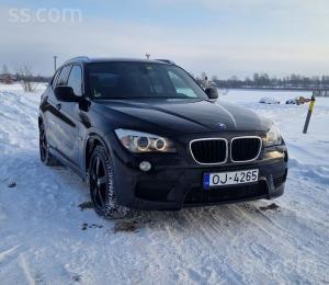 Black BMW X1 2012 in Jelgava, with an engine capacity of 2.00 L and mileage of 284 thousand km for 8800 €, photo 9 on AUTOMOTO.COM.LV