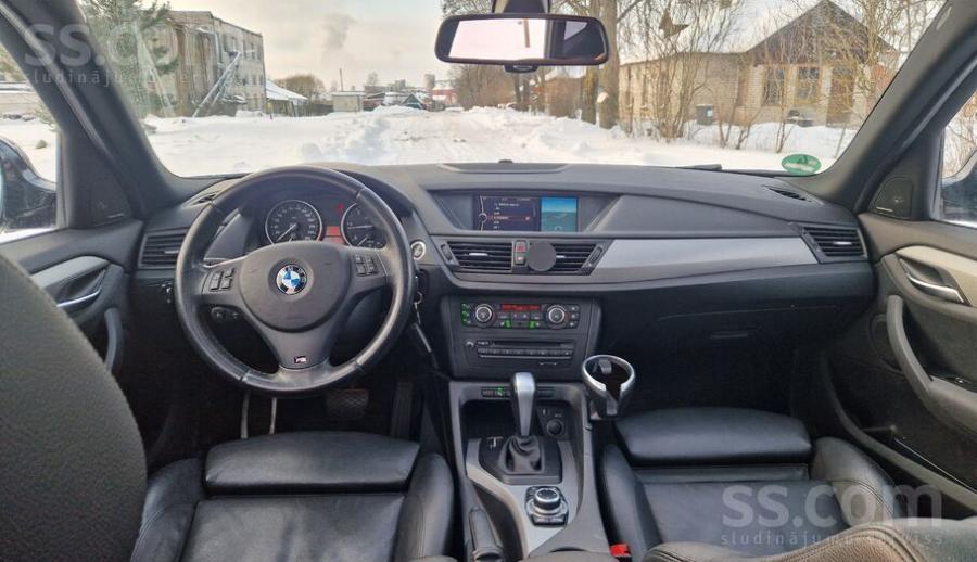 Black BMW X1 2012 in Jelgava, with an engine capacity of 2.00 L and mileage of 284 thousand km for 8800 €, photo 21 on AUTOMOTO.COM.LV