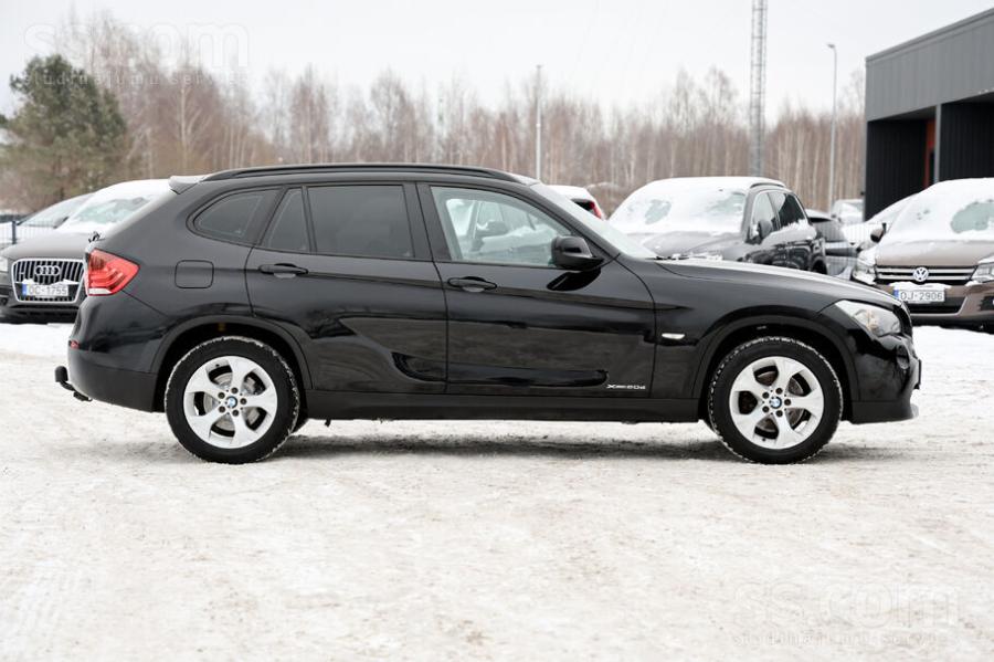 Melns BMW X1 2012 Jelgava, ar dzinēja tilpumu 2.00 L un nobraukumu 0 tūkst. km par 7850 €, foto 4 vietnē AUTOMOTO.COM.LV