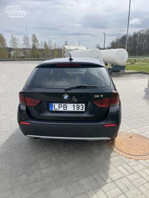 Black BMW X1 2012 in Kaunas, with an engine capacity of 2.00 L and mileage of 374 thousand km for 6500 €, photo 7 on AUTOMOTO.COM.LV