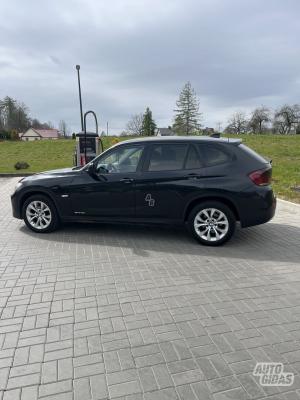 Black BMW X1 2012 in Kaunas, with an engine capacity of 2.00 L and mileage of 374 thousand km for 6500 €, photo 8 on AUTOMOTO.COM.LV