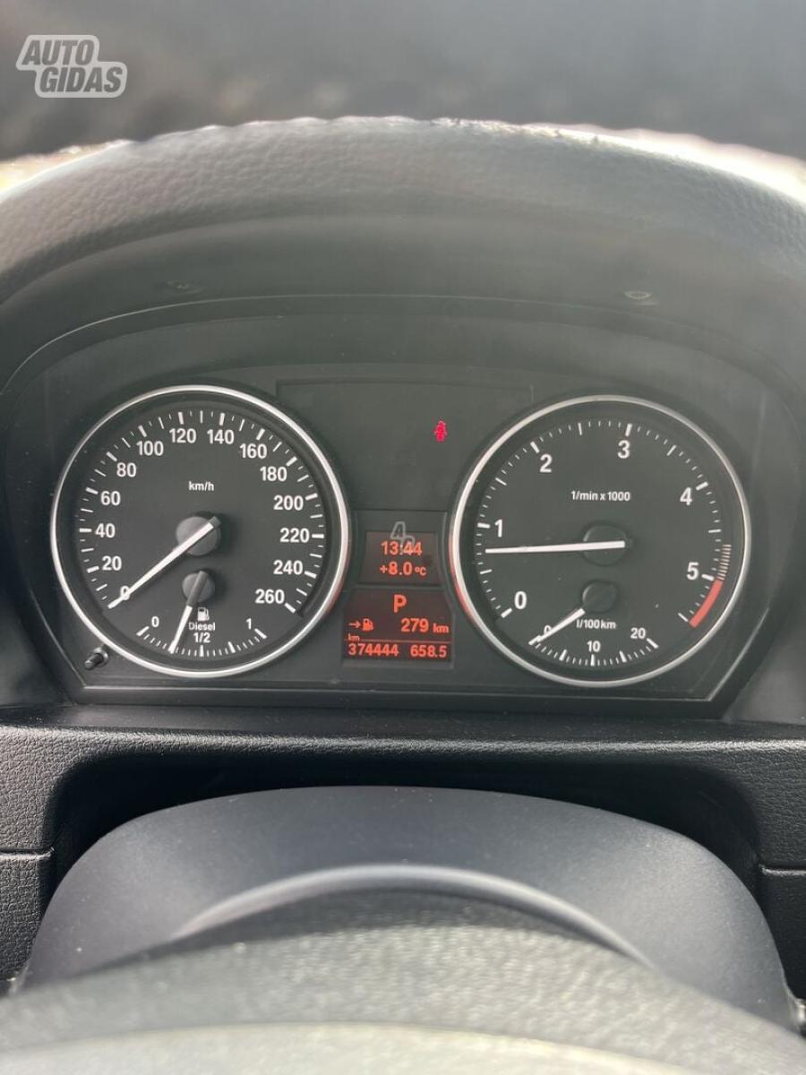Black BMW X1 2012 in Kaunas, with an engine capacity of 2.00 L and mileage of 374 thousand km for 6500 €, photo 15 on AUTOMOTO.COM.LV