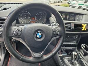 Black BMW X1 2012 in Riga, with an engine capacity of 2.00 L and mileage of 278 thousand km for 12498 €, photo 10 on AUTOMOTO.COM.LV