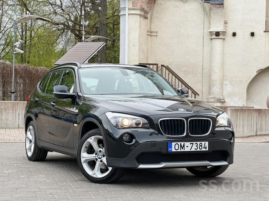 Black BMW X1 2012 in Jelgava, with an engine capacity of 2.00 L and mileage of 226 thousand km for 6350 €, photo 4 on AUTOMOTO.COM.LV