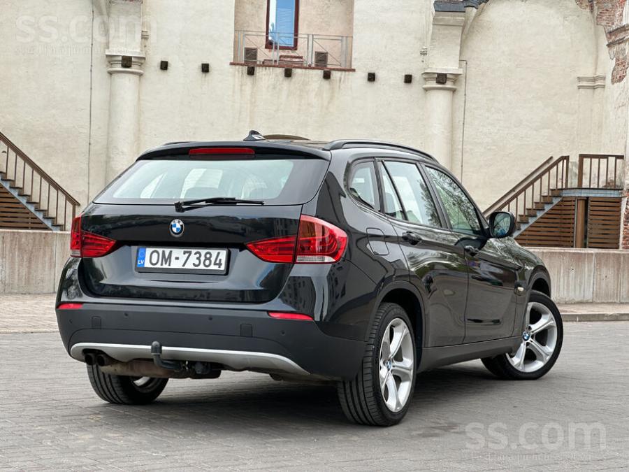Black BMW X1 2012 in Jelgava, with an engine capacity of 2.00 L and mileage of 226 thousand km for 6350 €, photo 6 on AUTOMOTO.COM.LV