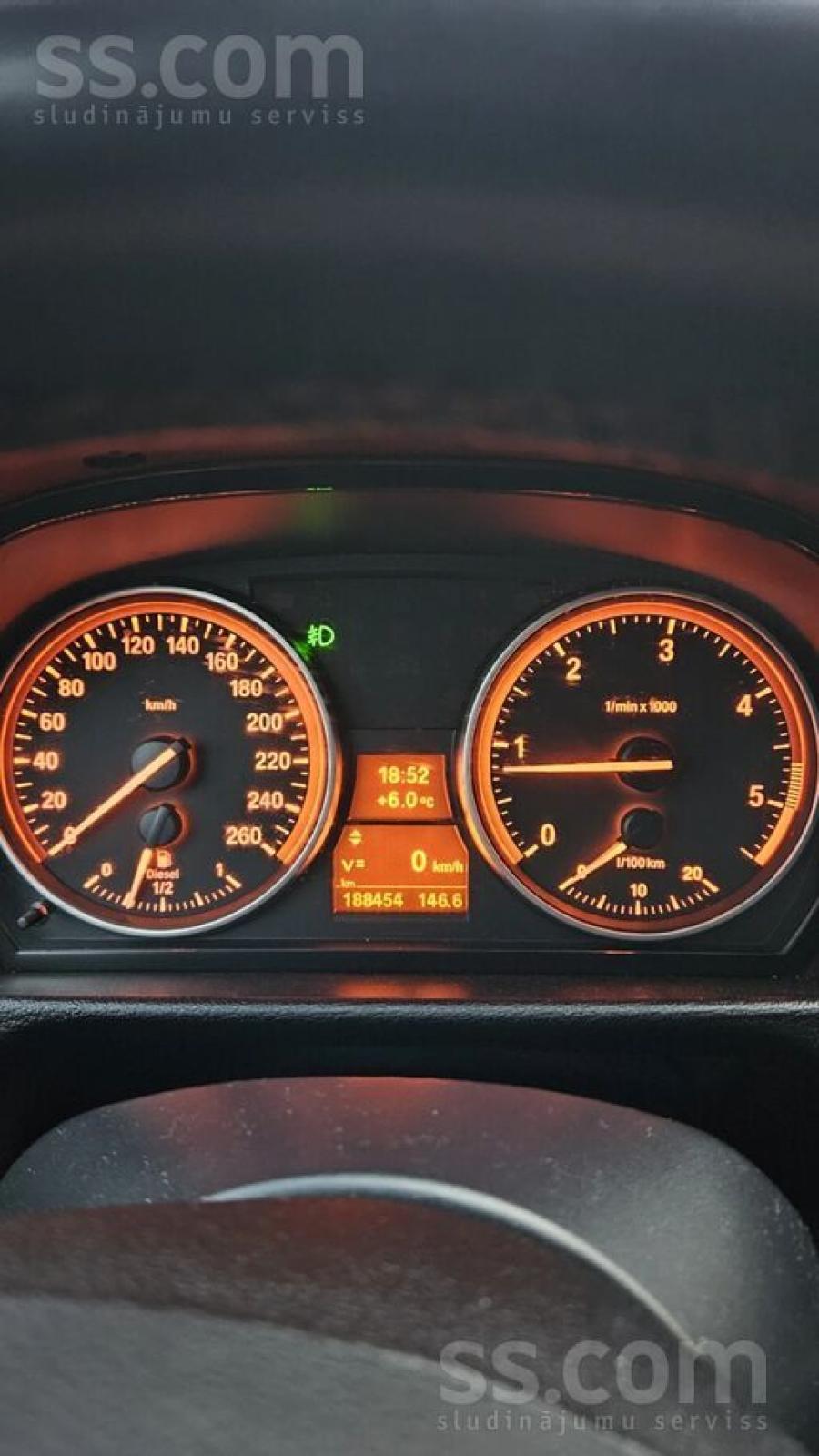 Black BMW X1 2012 in Riga, with an engine capacity of 2.00 L and mileage of 189 thousand km for 9600 €, photo 10 on AUTOMOTO.COM.LV