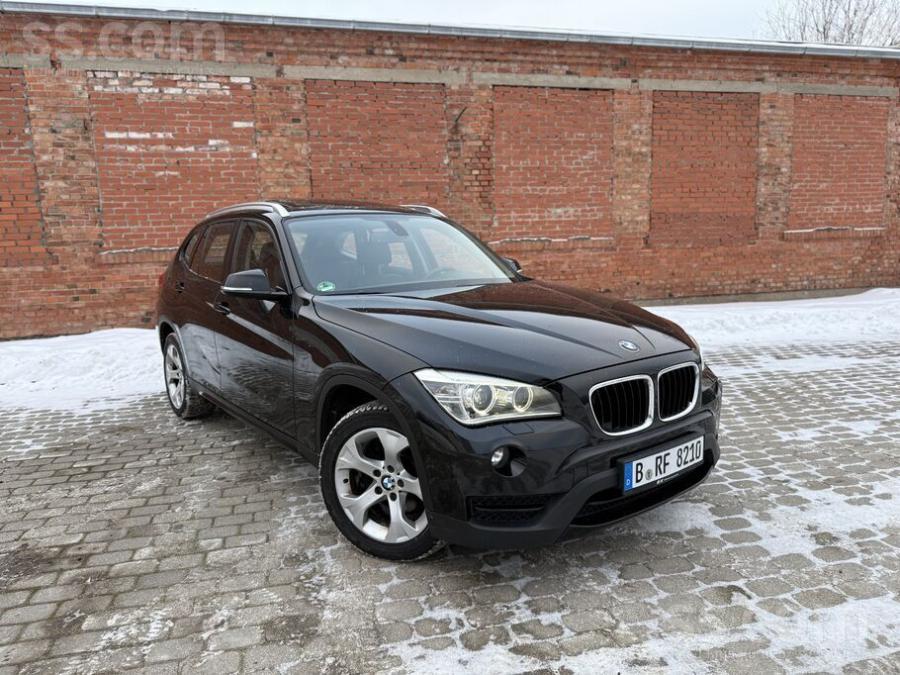 Melns BMW X1 2012 Cēsis, ar dzinēja tilpumu 2.00 L un nobraukumu 212 tūkst. km par 8450 €, foto 4 vietnē AUTOMOTO.COM.LV
