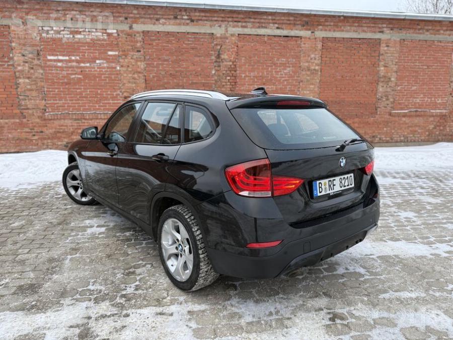 Melns BMW X1 2012 Cēsis, ar dzinēja tilpumu 2.00 L un nobraukumu 212 tūkst. km par 8450 €, foto 5 vietnē AUTOMOTO.COM.LV