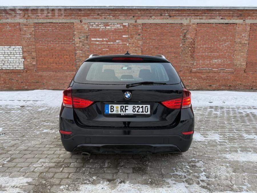 Melns BMW X1 2012 Cēsis, ar dzinēja tilpumu 2.00 L un nobraukumu 212 tūkst. km par 8450 €, foto 6 vietnē AUTOMOTO.COM.LV