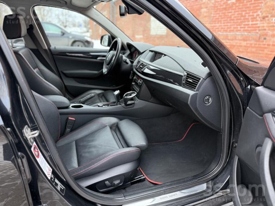 Melns BMW X1 2012 Cēsis, ar dzinēja tilpumu 2.00 L un nobraukumu 212 tūkst. km par 8450 €, foto 10 vietnē AUTOMOTO.COM.LV