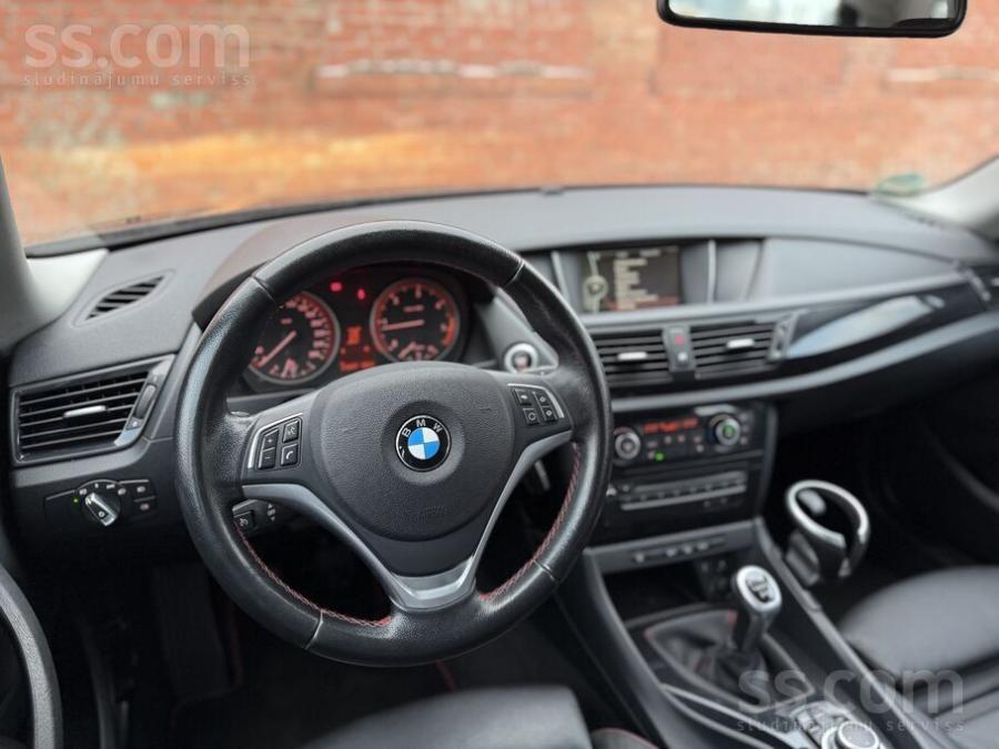 Melns BMW X1 2012 Cēsis, ar dzinēja tilpumu 2.00 L un nobraukumu 212 tūkst. km par 8450 €, foto 11 vietnē AUTOMOTO.COM.LV