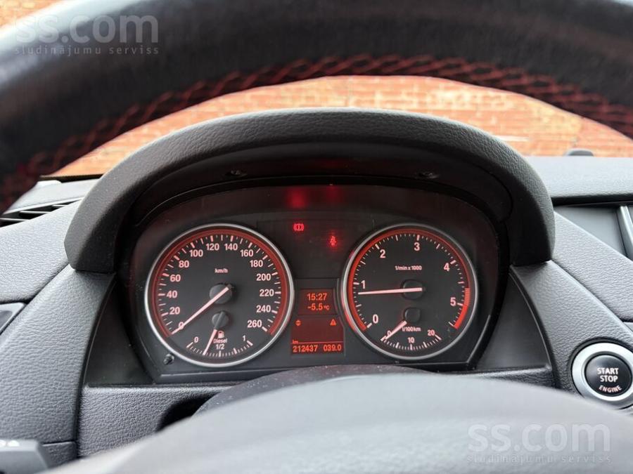 Melns BMW X1 2012 Cēsis, ar dzinēja tilpumu 2.00 L un nobraukumu 212 tūkst. km par 8450 €, foto 12 vietnē AUTOMOTO.COM.LV
