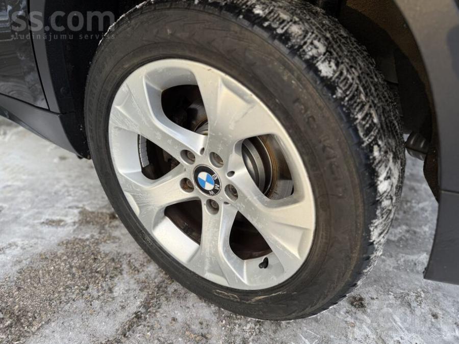 Melns BMW X1 2012 Cēsis, ar dzinēja tilpumu 2.00 L un nobraukumu 212 tūkst. km par 8450 €, foto 24 vietnē AUTOMOTO.COM.LV