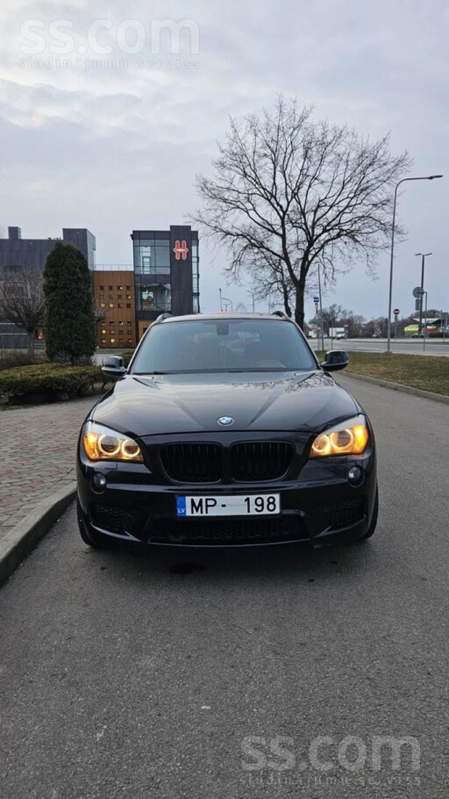 Melns BMW X1 2012 Rīga, ar dzinēja tilpumu 2.00 L un nobraukumu 189 tūkst. km par 9100 €, foto 8 vietnē AUTOMOTO.COM.LV