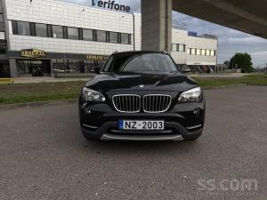 Black BMW X1 2012 in Riga, with an engine capacity of 2.00 L and mileage of 349 thousand km for 6700 €, photo 3 on AUTOMOTO.COM.LV