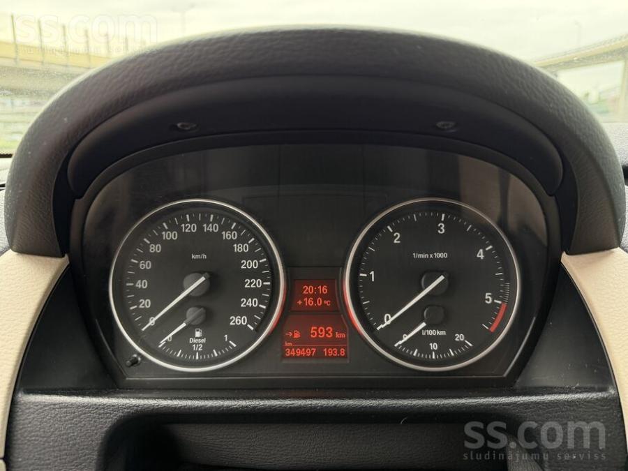 Black BMW X1 2012 in Riga, with an engine capacity of 2.00 L and mileage of 349 thousand km for 6700 €, photo 13 on AUTOMOTO.COM.LV