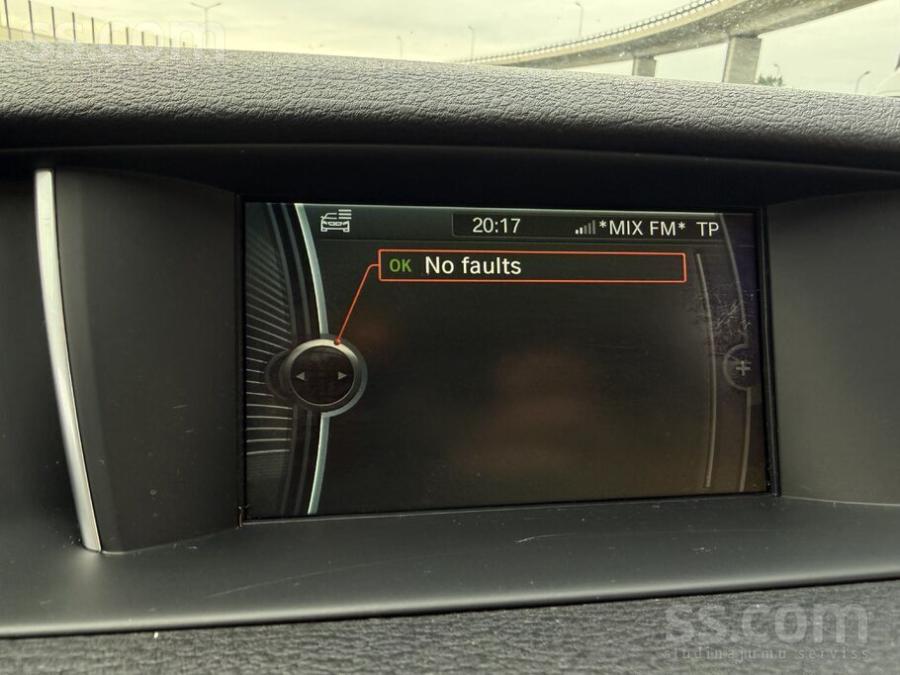 Black BMW X1 2012 in Riga, with an engine capacity of 2.00 L and mileage of 349 thousand km for 6700 €, photo 14 on AUTOMOTO.COM.LV