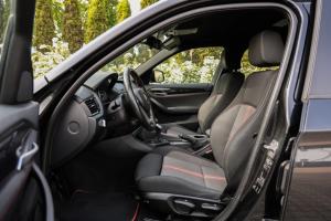 Black BMW X1 2012 in Riga, with an engine capacity of 2.00 L and mileage of 274 thousand km for 6990 €, photo 11 on AUTOMOTO.COM.LV