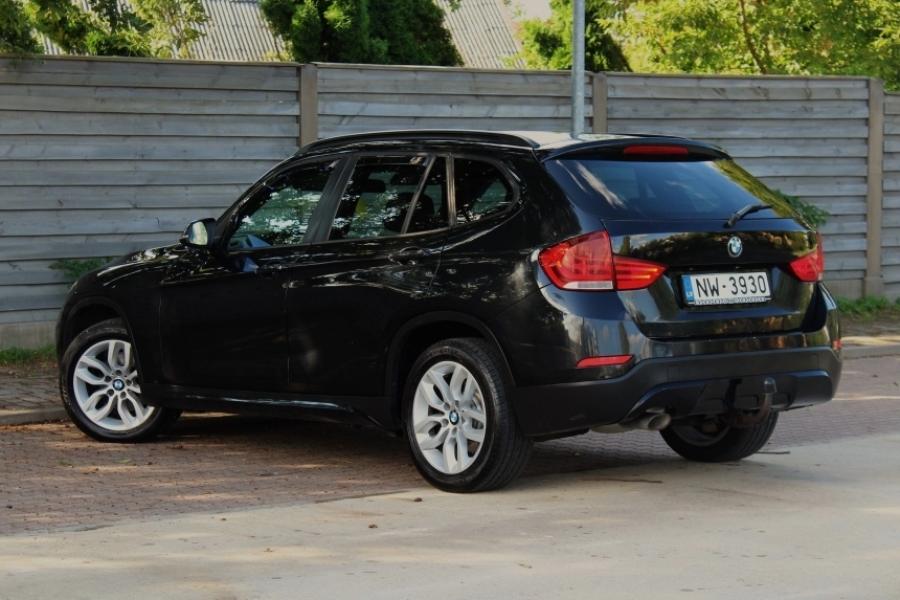 Black BMW X1 2012 in Riga, with an engine capacity of 2.00 L and mileage of 274 thousand km for 6990 €, photo 13 on AUTOMOTO.COM.LV