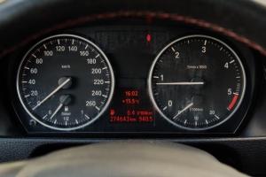 Black BMW X1 2012 in Riga, with an engine capacity of 2.00 L and mileage of 274 thousand km for 6990 €, photo 39 on AUTOMOTO.COM.LV