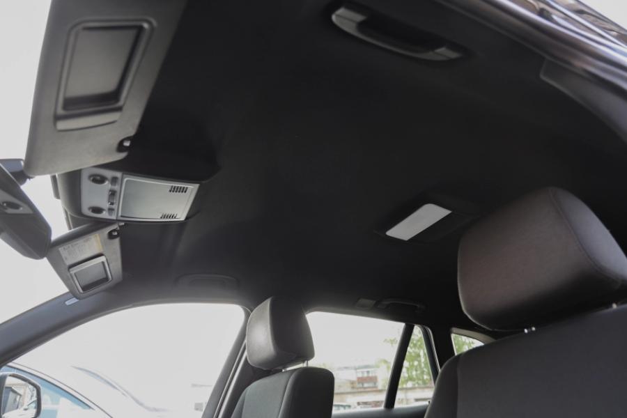 Black BMW X1 2012 in Riga, with an engine capacity of 2.00 L and mileage of 274 thousand km for 6990 €, photo 59 on AUTOMOTO.COM.LV