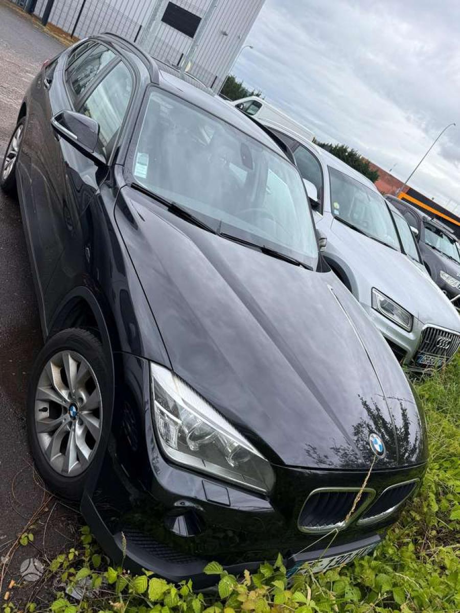 Melns BMW X1 2012 Tauragė, ar dzinēja tilpumu 2.00 L un nobraukumu 239 tūkst. km par 7300 €, foto 3 vietnē AUTOMOTO.COM.LV