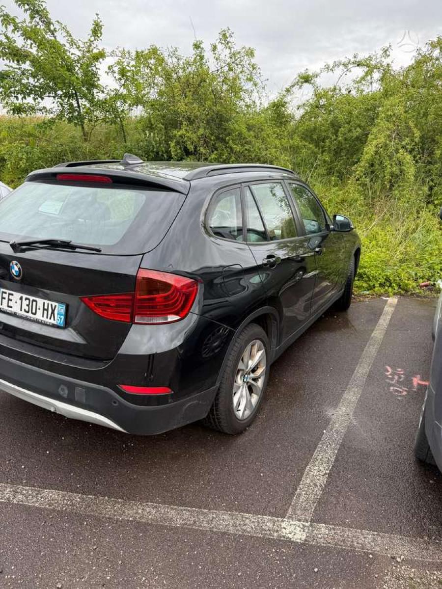 Melns BMW X1 2012 Tauragė, ar dzinēja tilpumu 2.00 L un nobraukumu 239 tūkst. km par 7300 €, foto 7 vietnē AUTOMOTO.COM.LV