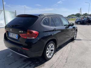 Black BMW X1 2012 in Kaunas, with an engine capacity of 2.00 L and mileage of 228 thousand km for 4650 €, photo 3 on AUTOMOTO.COM.LV
