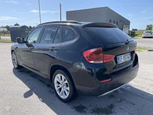 Black BMW X1 2012 in Kaunas, with an engine capacity of 2.00 L and mileage of 228 thousand km for 4650 €, photo 4 on AUTOMOTO.COM.LV
