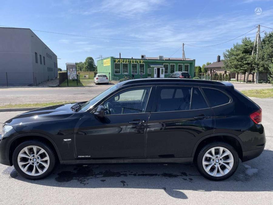 Black BMW X1 2012 in Kaunas, with an engine capacity of 2.00 L and mileage of 228 thousand km for 4650 €, photo 7 on AUTOMOTO.COM.LV